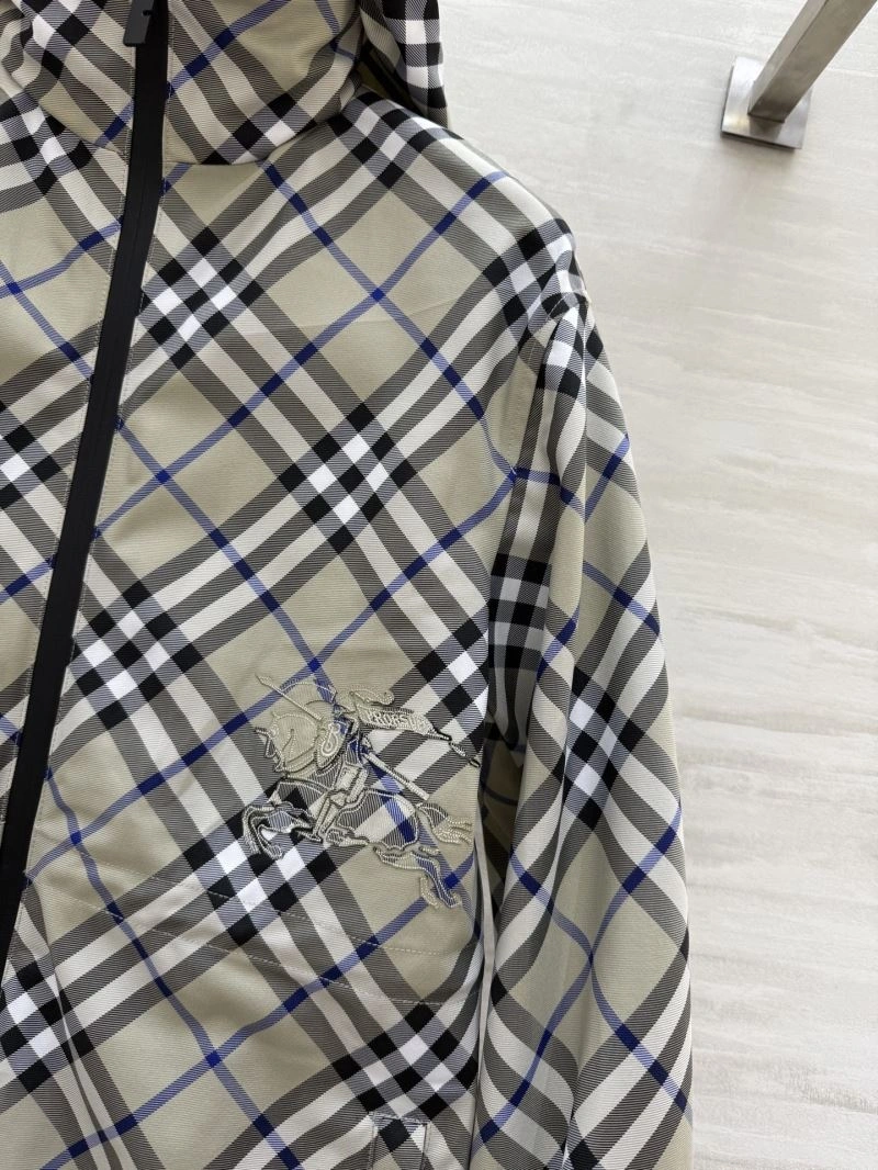 Accurate model Burberry Outwear