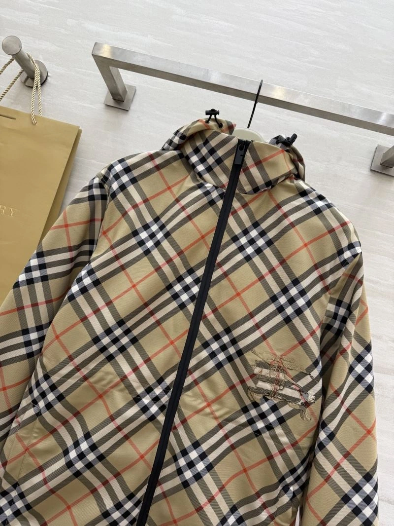 High accuracy Burberry Outwear