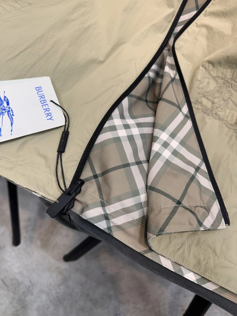 Top mirror Burberry Outwear
