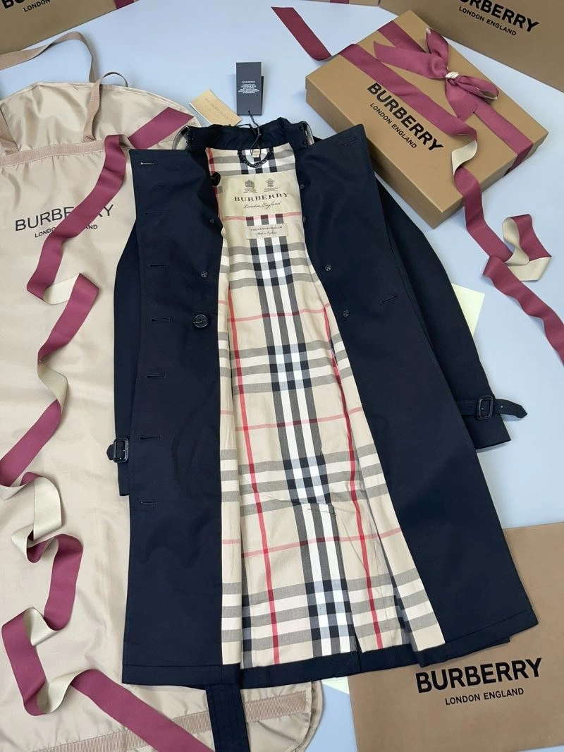 Official Burberry Outwear