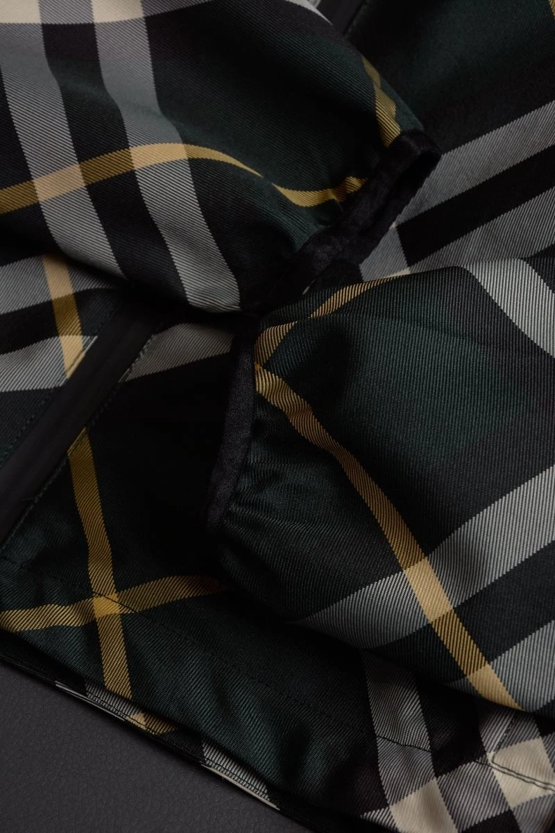 Legit Burberry Outwear