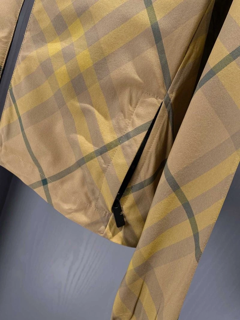 Discounted Burberry Outwear