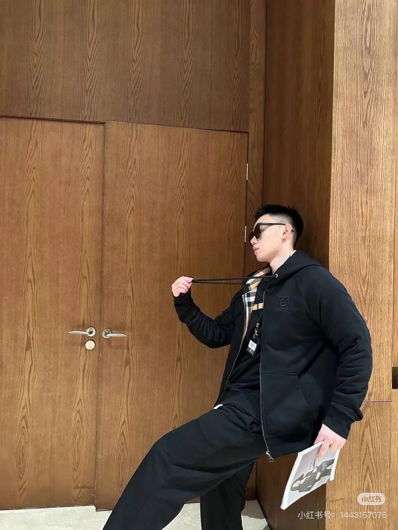 High accuracy Burberry Outwear