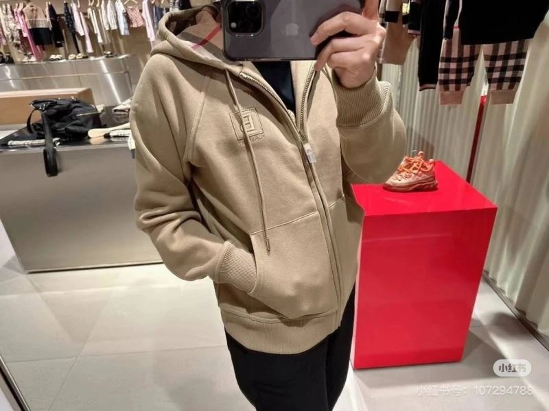 Official Burberry Outwear