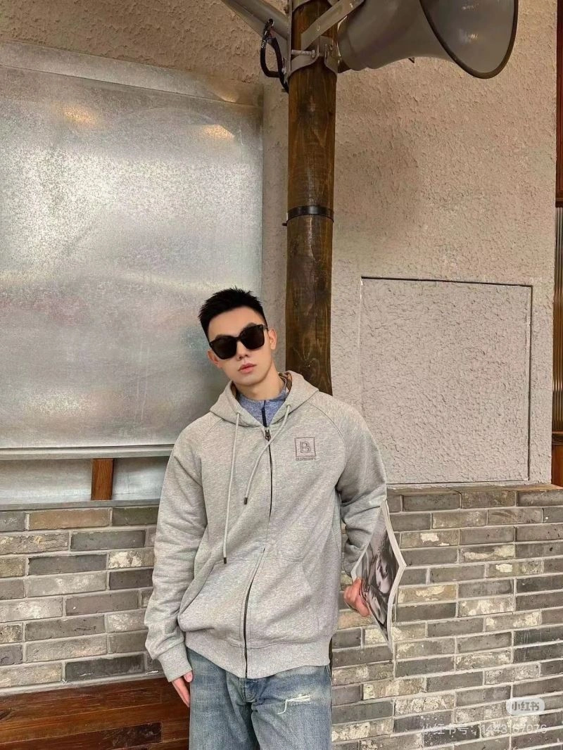 Top match Burberry Outwear