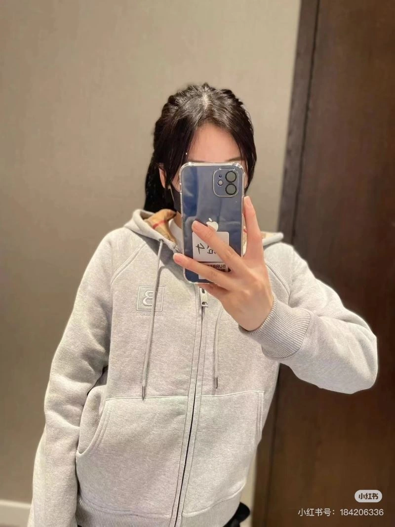 Top match Burberry Outwear