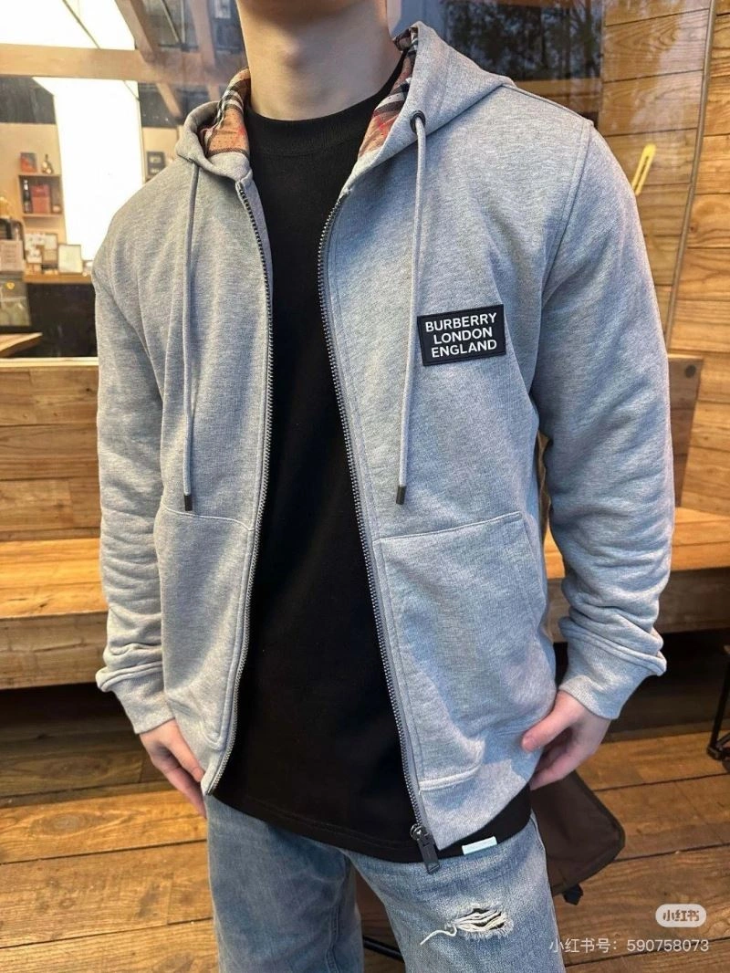 Low-cost Burberry Outwear