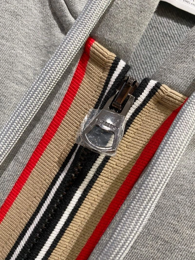 Discounted Burberry Outwear