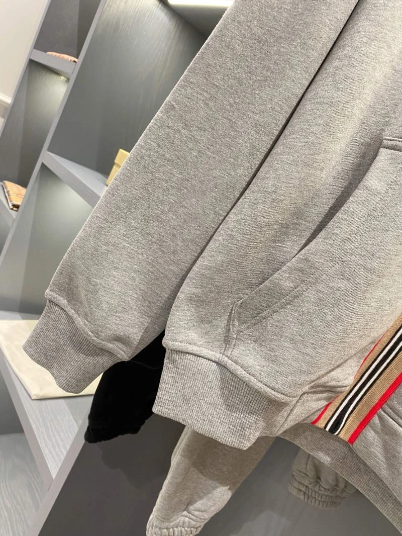 Discounted Burberry Outwear