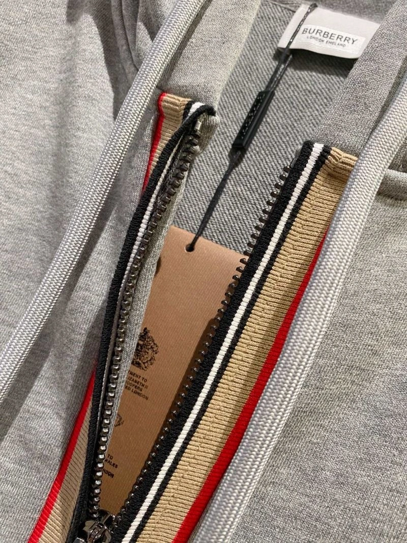 Discounted Burberry Outwear