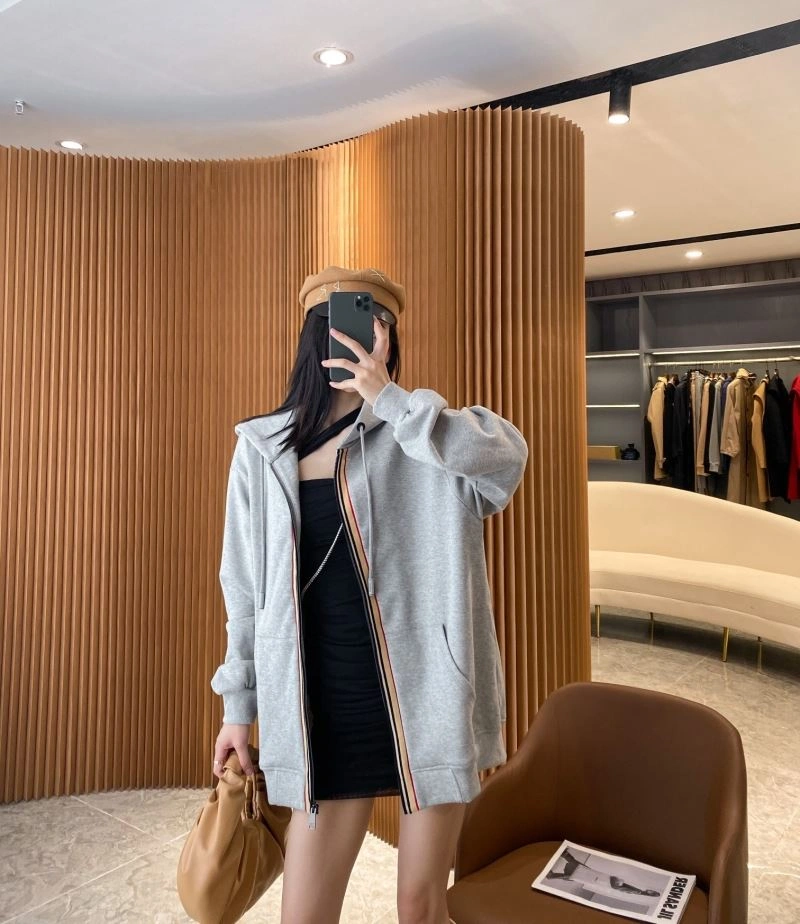 Discounted Burberry Outwear