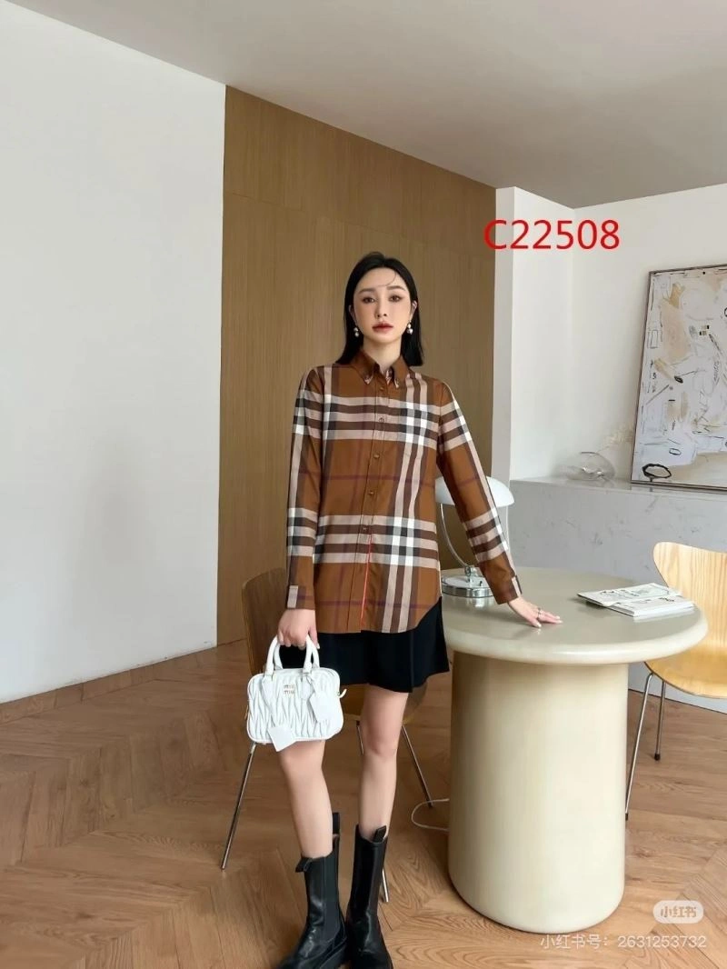 Legit Burberry Outwear