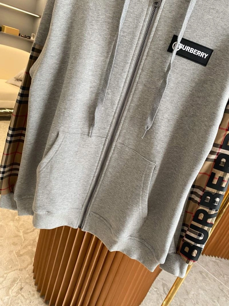 Bargain Burberry Outwear