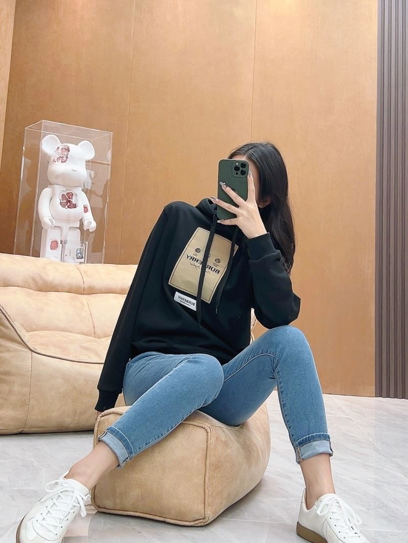 Inexpensive Burberry Outwear