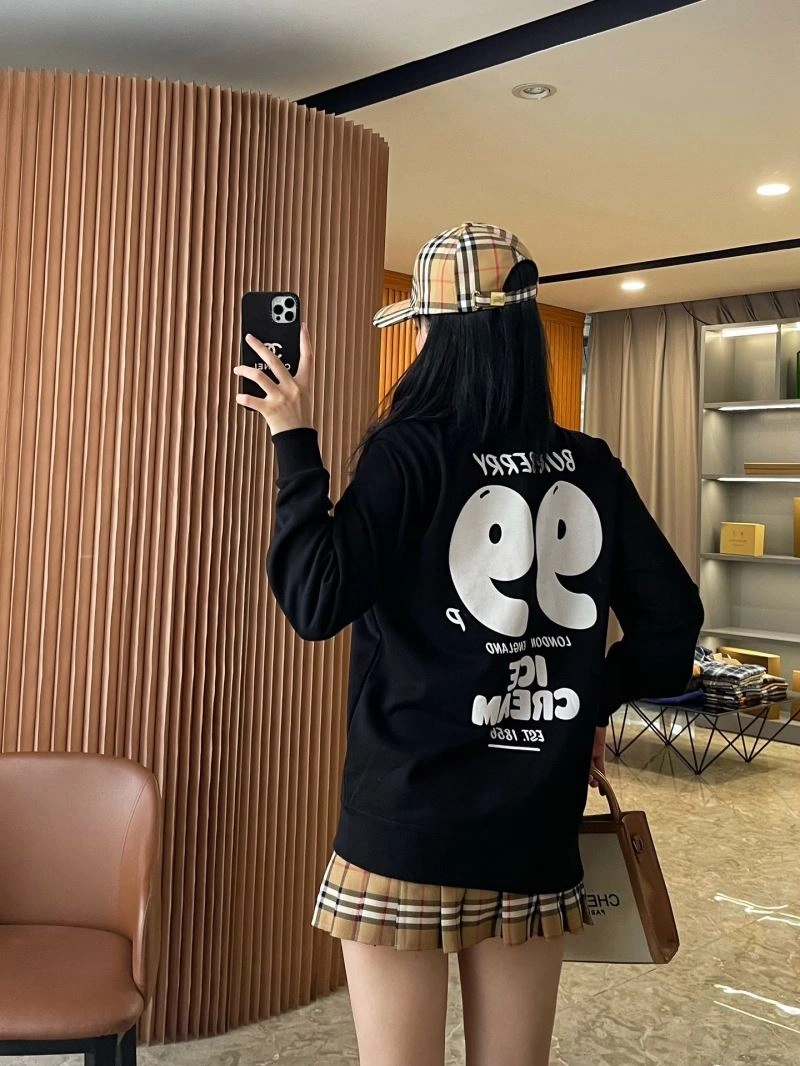 Low-cost Burberry Outwear