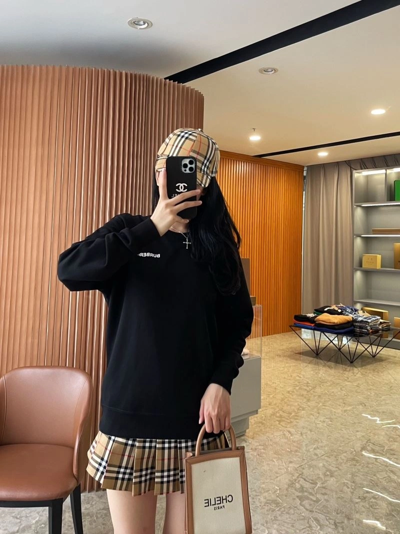 Low-cost Burberry Outwear