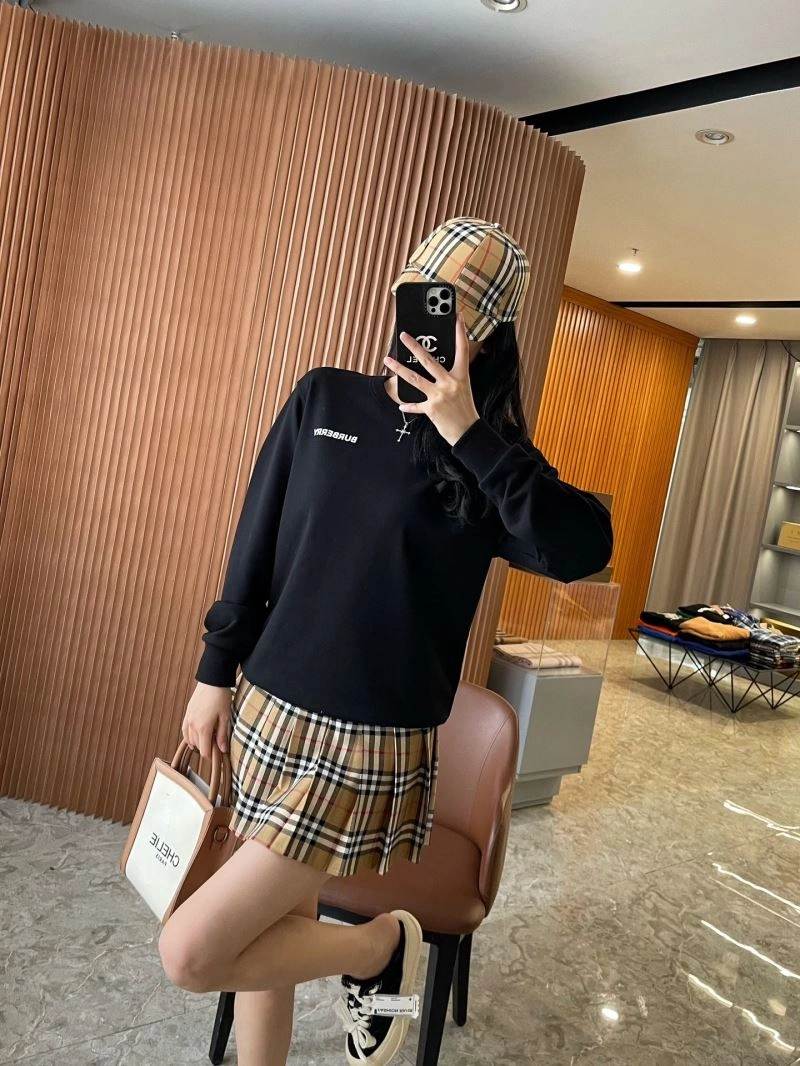 Low-cost Burberry Outwear