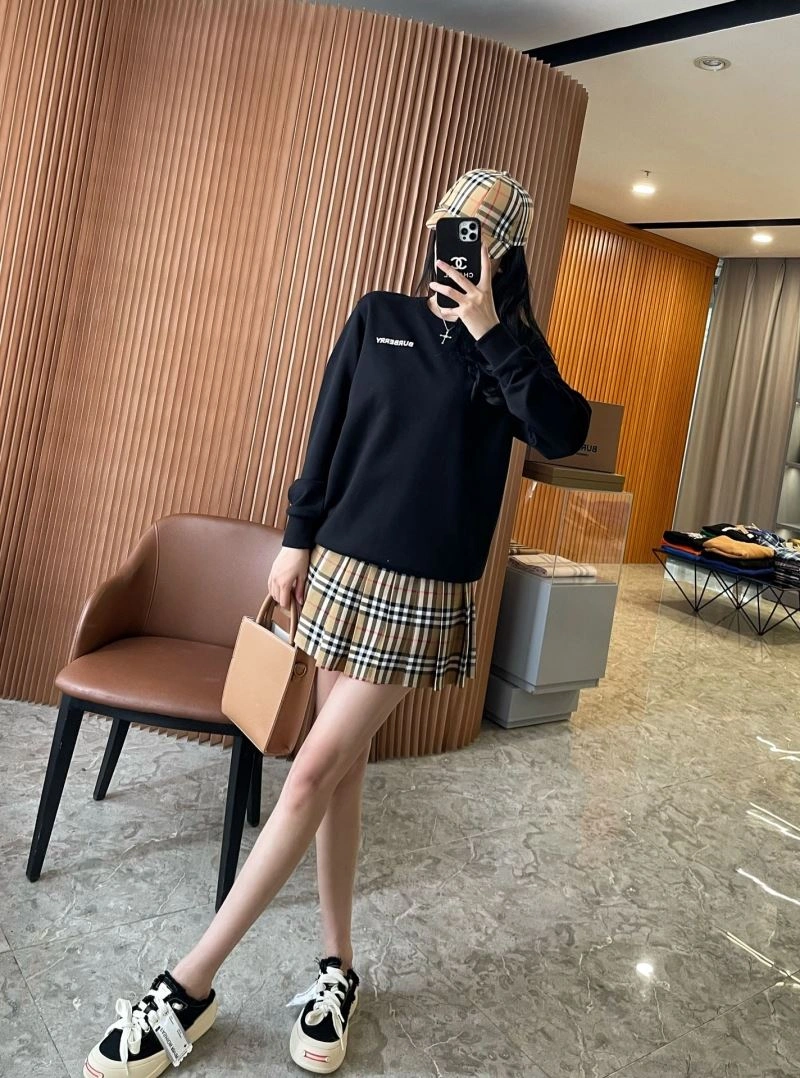 Low-cost Burberry Outwear
