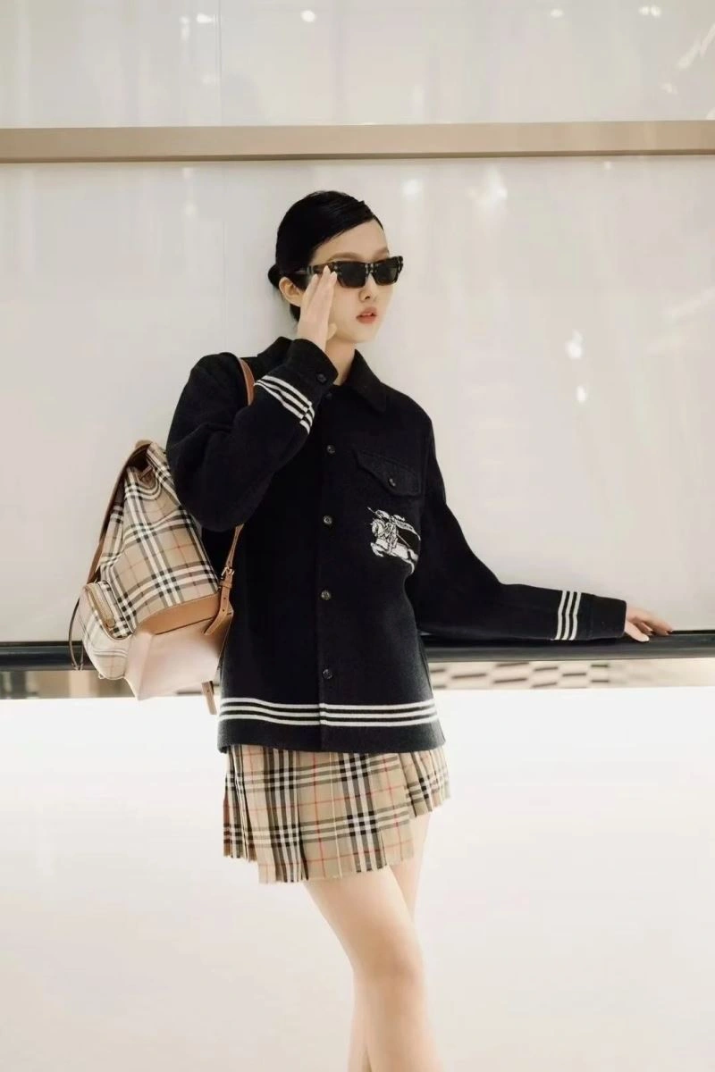 Top match Burberry Outwear