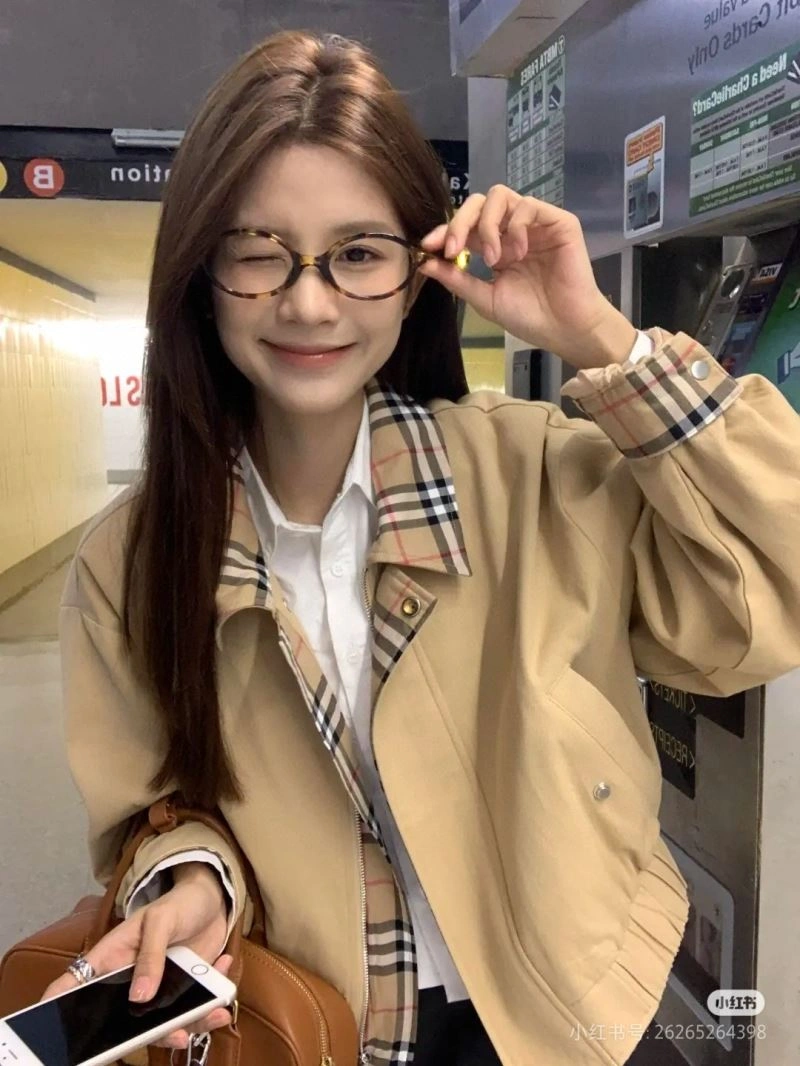 Precise copy Burberry Outwear
