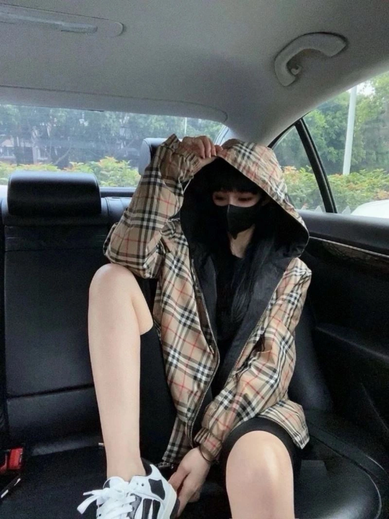 Perfect replica Burberry Outwear