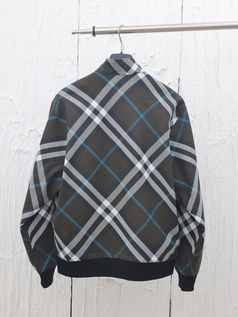 Legit Burberry Outwear
