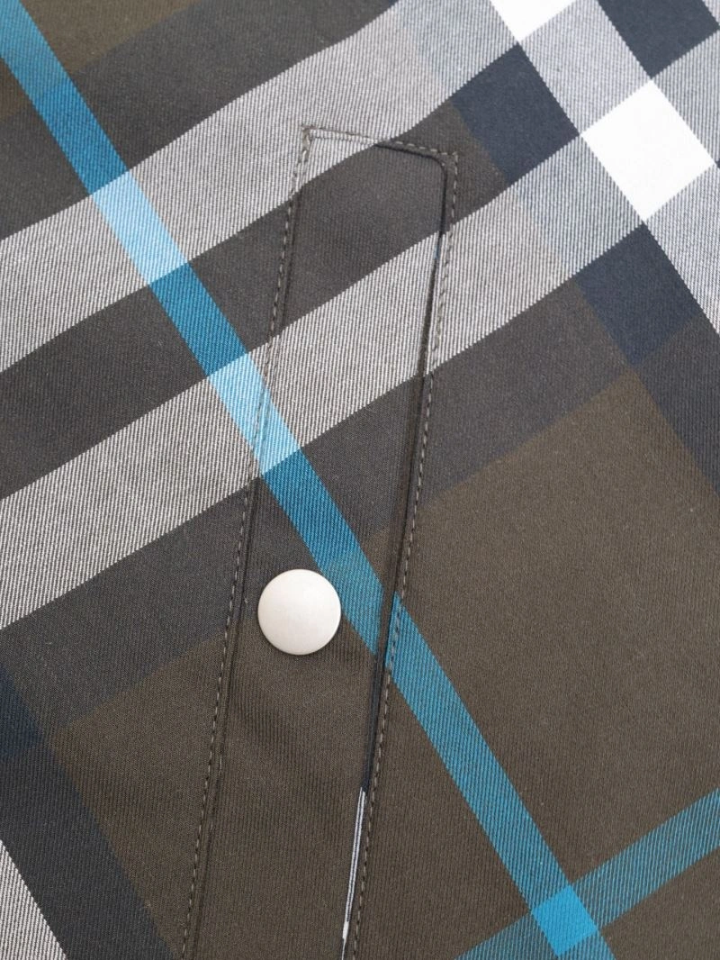 Legit Burberry Outwear