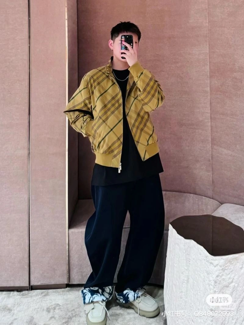 Mirror quality Burberry Outwear
