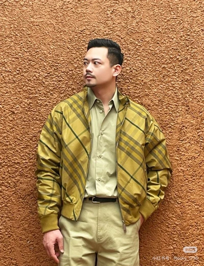 Mirror quality Burberry Outwear