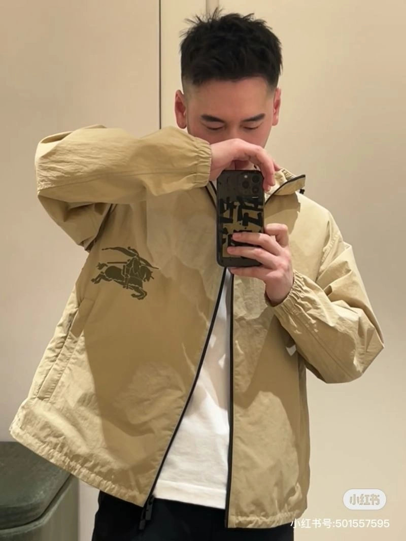 Top mirror Burberry Outwear