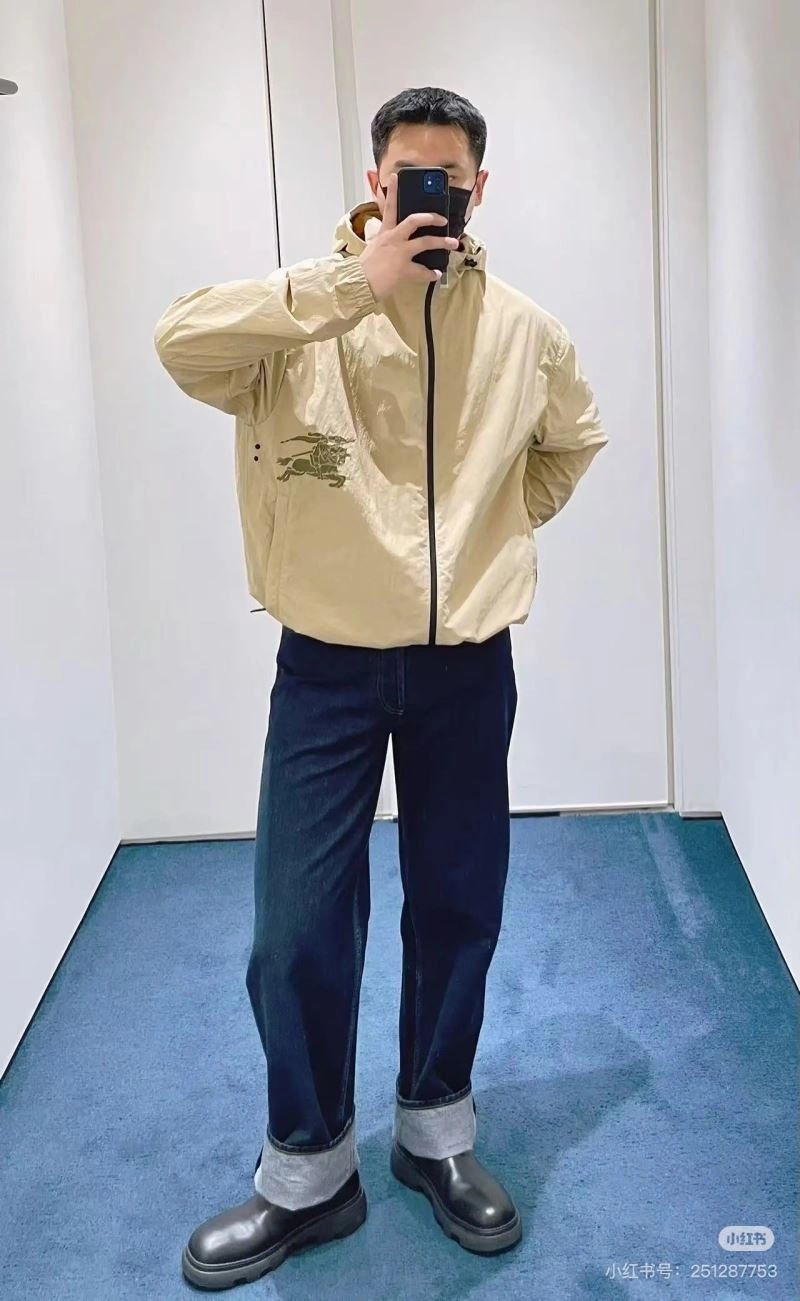 Top mirror Burberry Outwear
