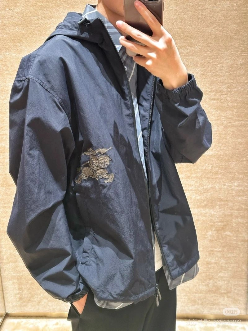 Top mirror Burberry Outwear