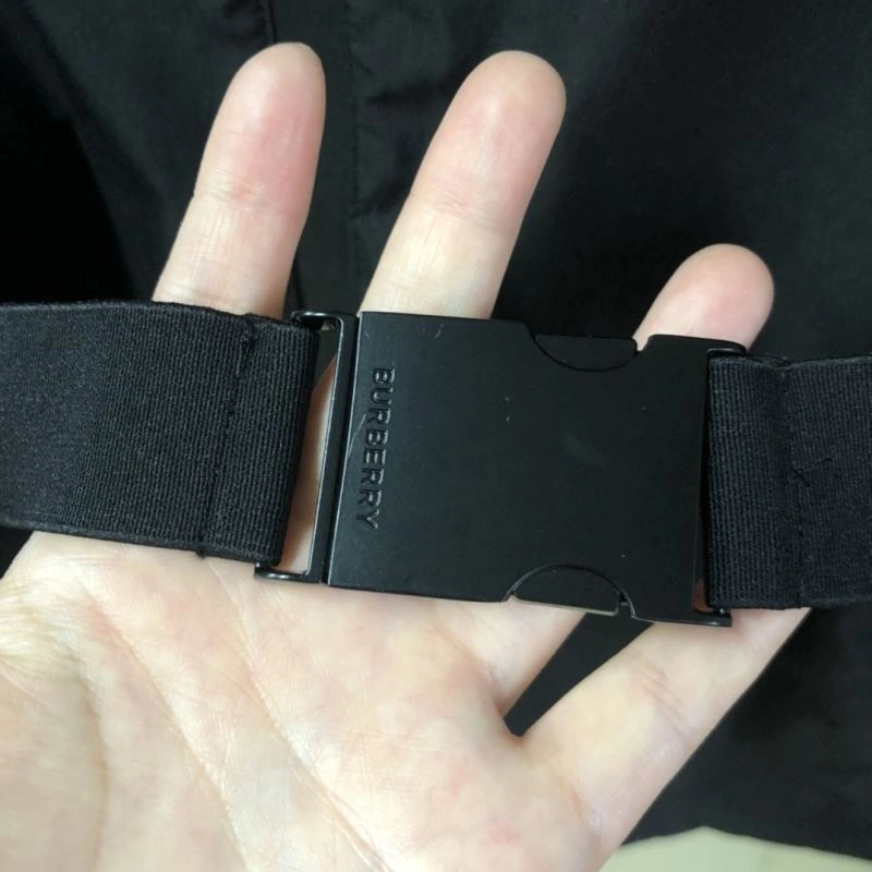 Bargain Burberry Outwear