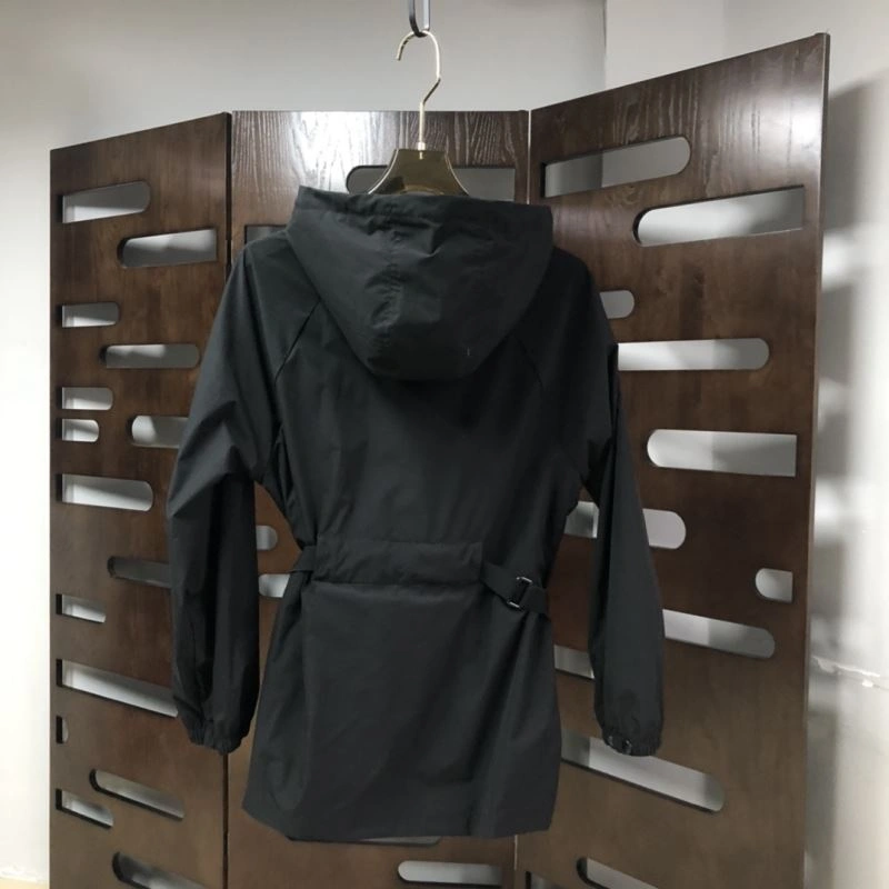 Bargain Burberry Outwear