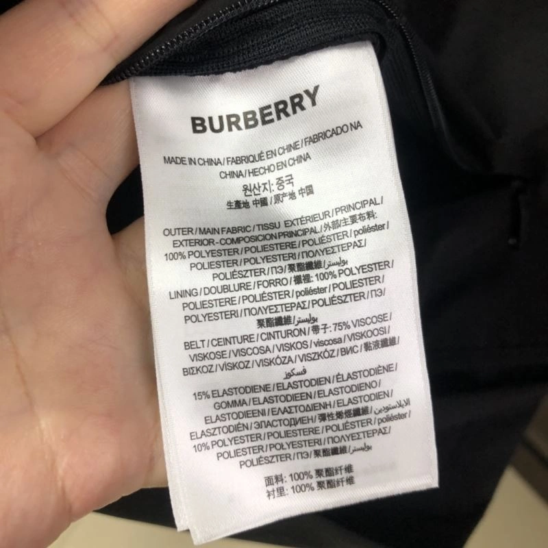 Bargain Burberry Outwear