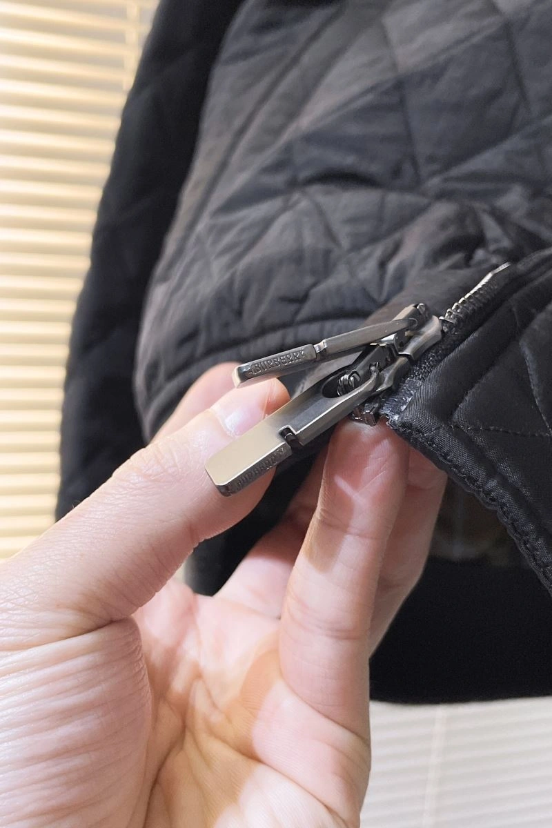 Economical Burberry Outwear