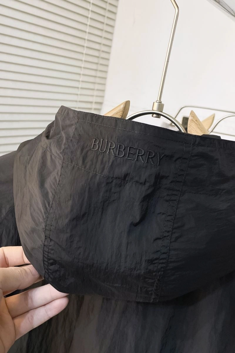 Economical Burberry Outwear