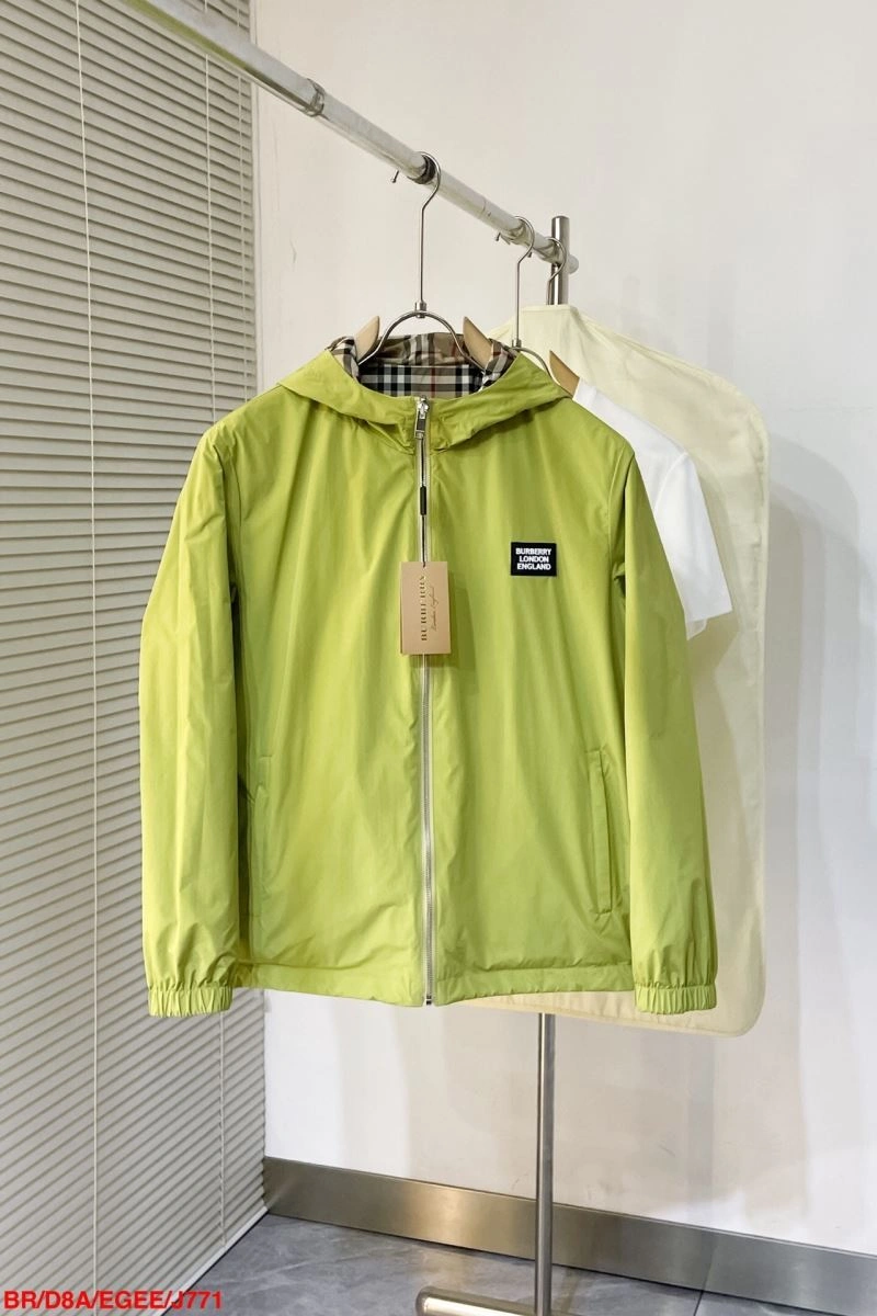 Economical Burberry Outwear