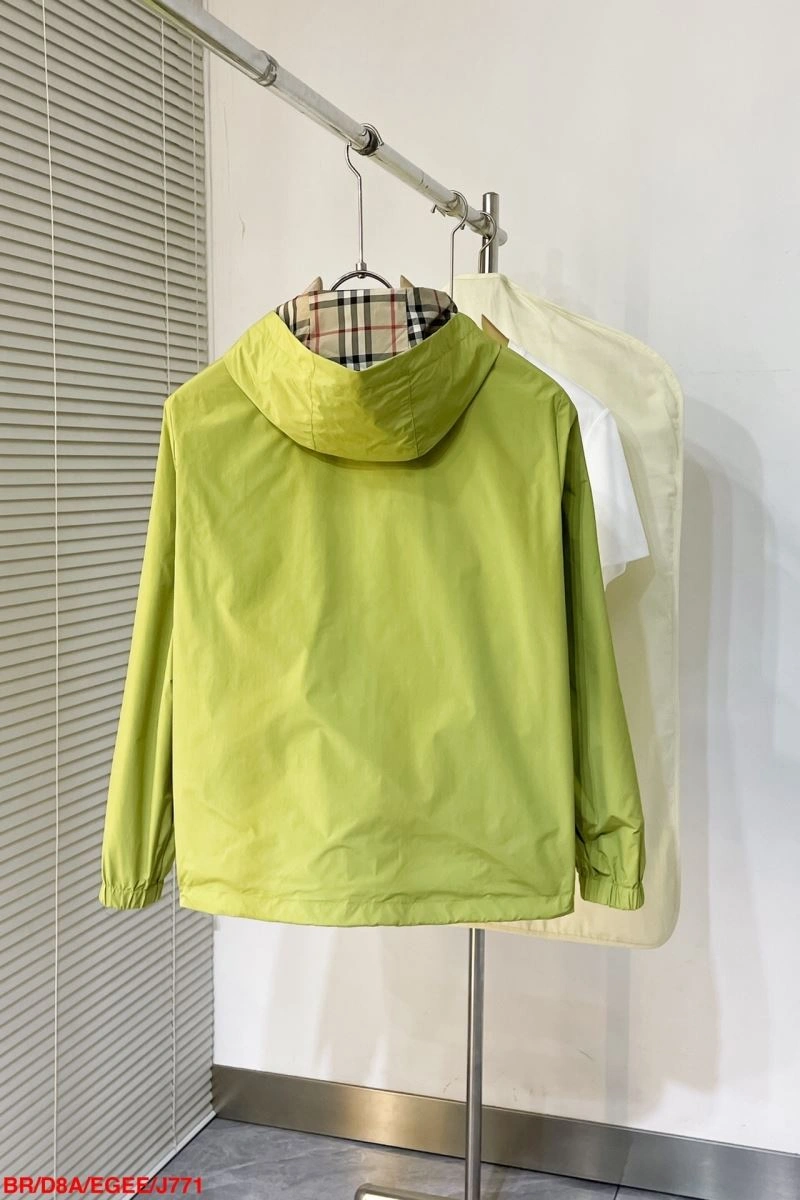 Economical Burberry Outwear