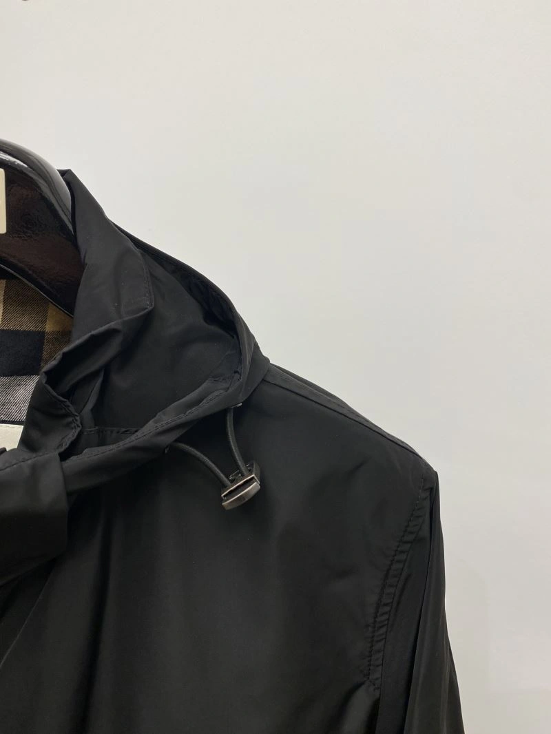 Legit Burberry Outwear