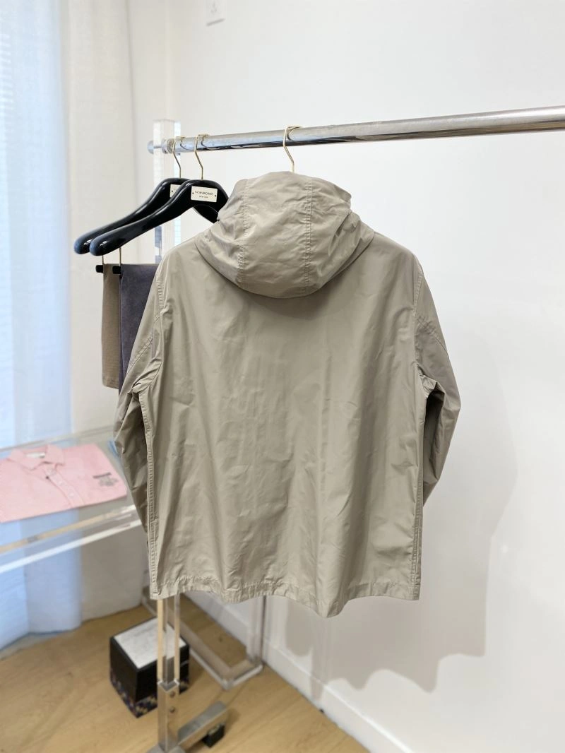 Legit Burberry Outwear