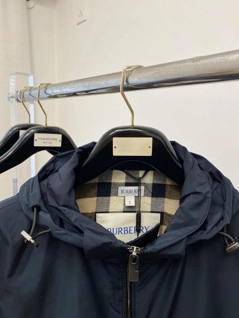 Accurate model Burberry Outwear