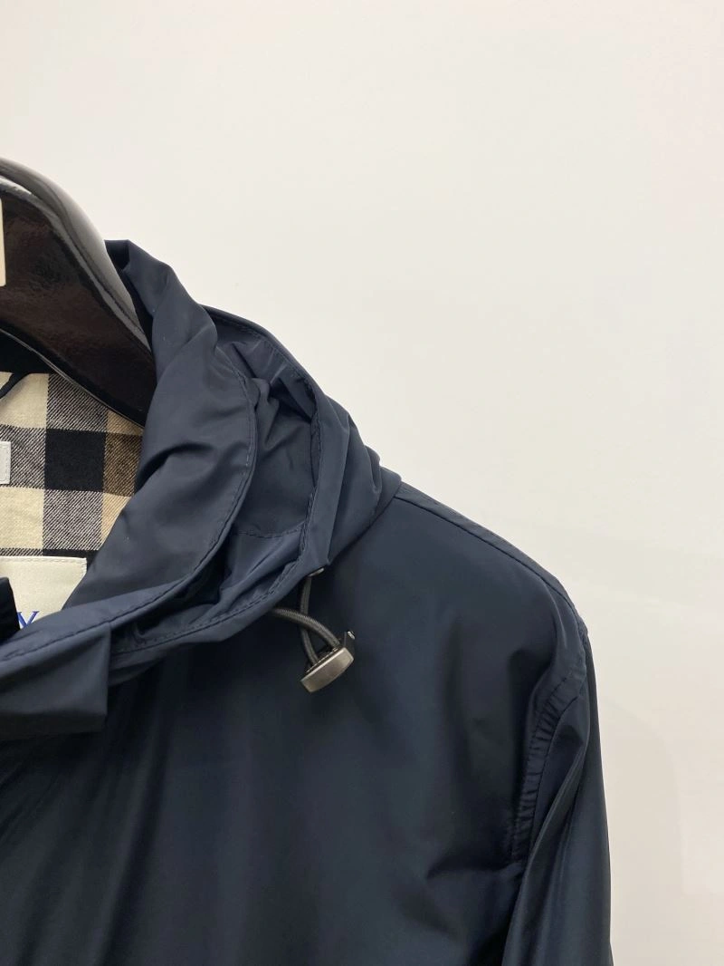 Accurate model Burberry Outwear