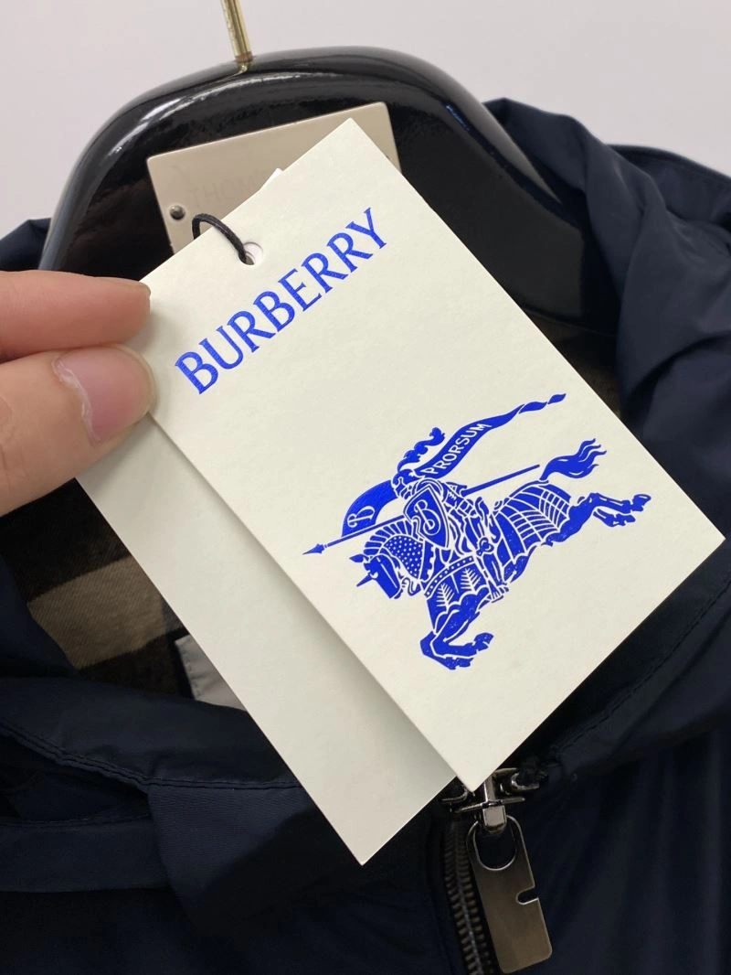 Accurate model Burberry Outwear