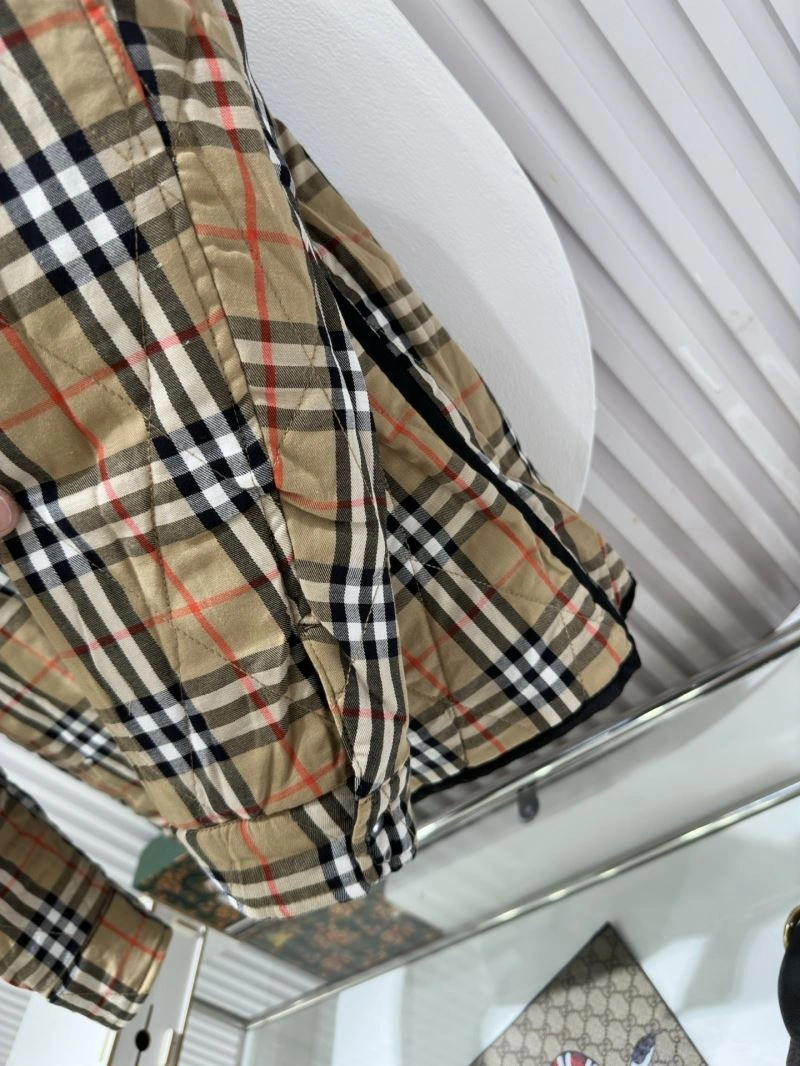 Low-cost Burberry Outwear