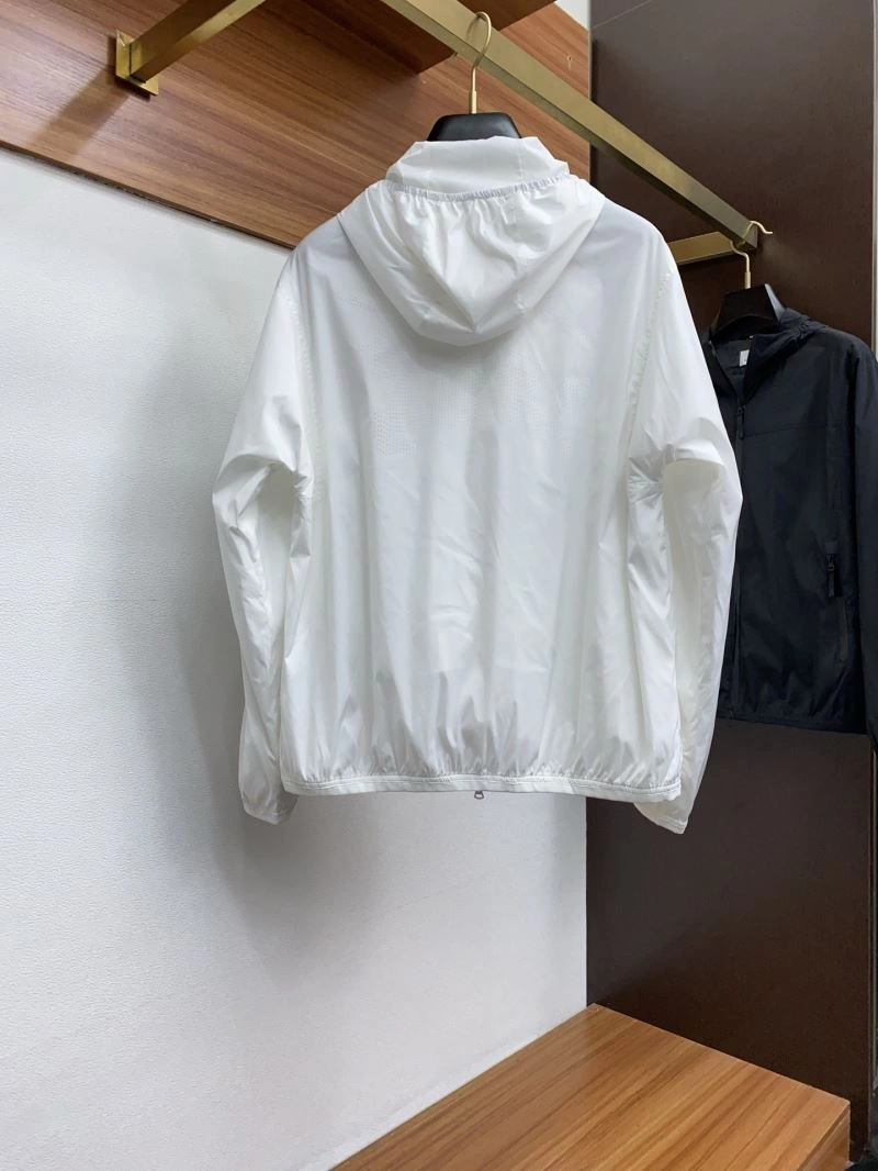 Accurate model Burberry Outwear
