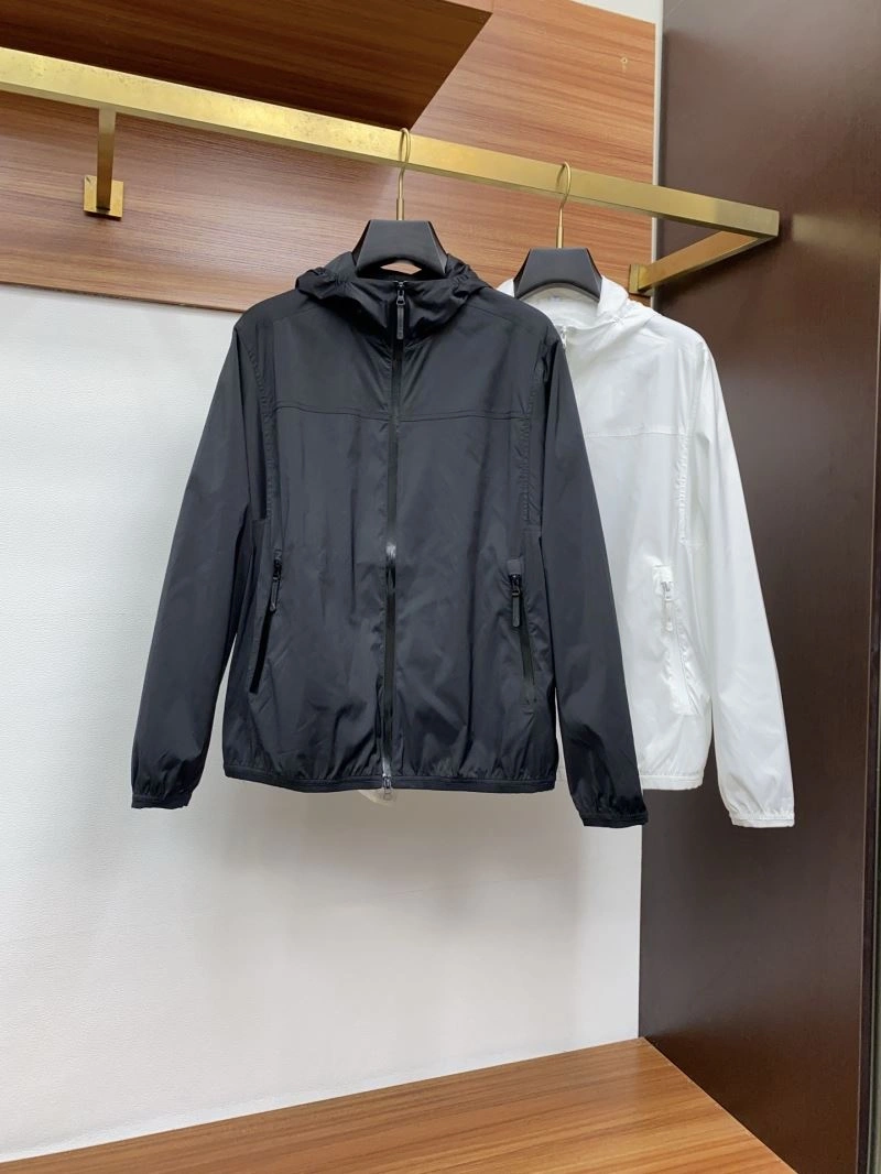 Accurate model Burberry Outwear