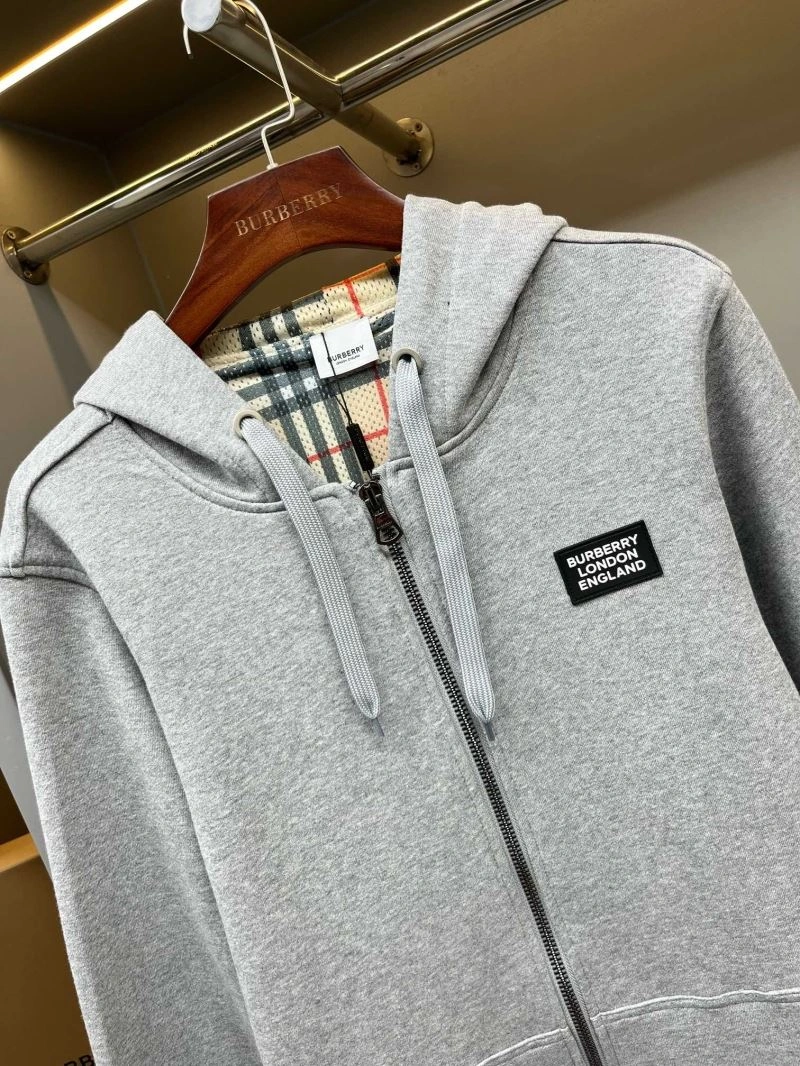 Bargain Burberry Outwear