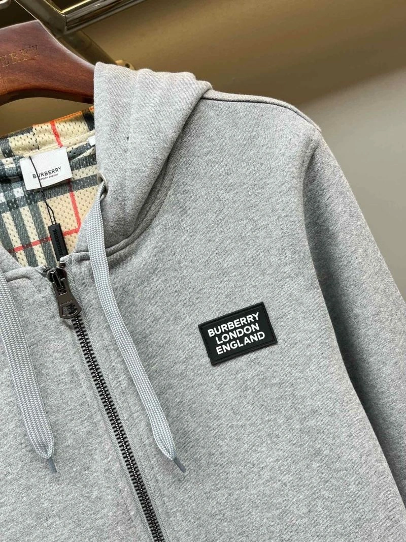 Bargain Burberry Outwear