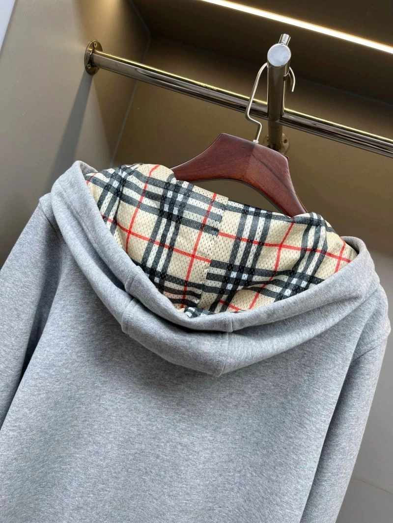 Bargain Burberry Outwear